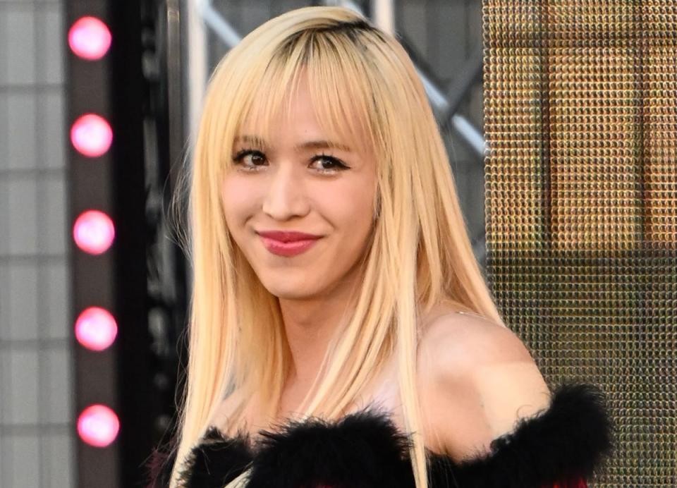 ryuchell 胸の膨らみ、パッドは否定「ご想像にお任せします」 美の進化が止まらない｜よろず〜ニュース