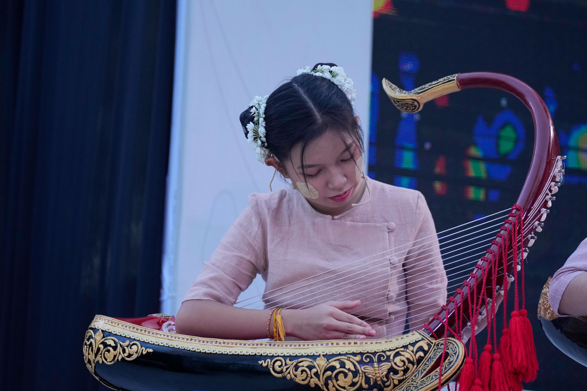 Myanmar bids to put traditional thanakha face powder on U.N. heritage ...