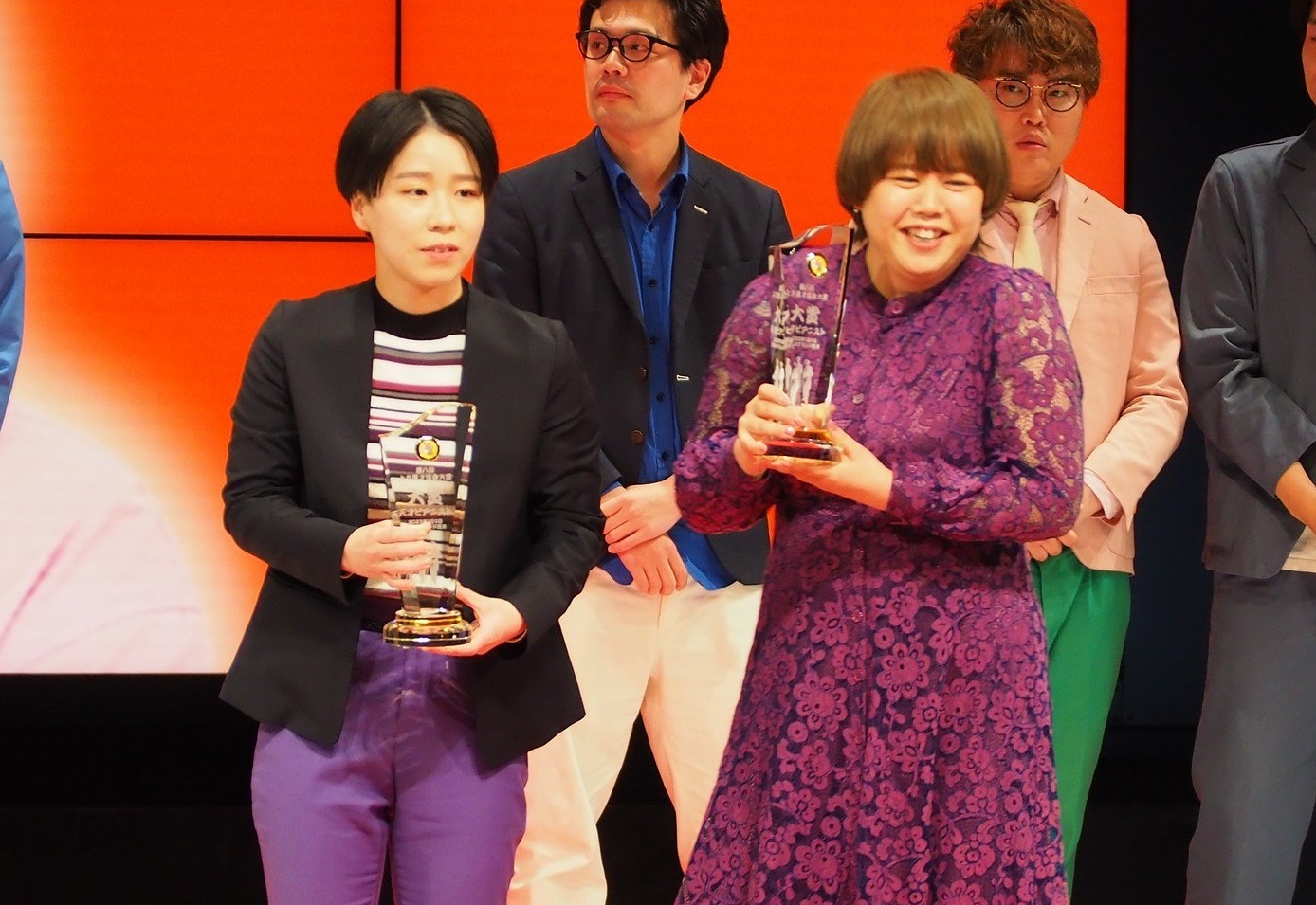 女性初！天才ピアニスト「上方漫才協会大賞」受賞 ますみ、上沼モノマネで「あぁ〜、もう幸せ！」｜よろず〜ニュース