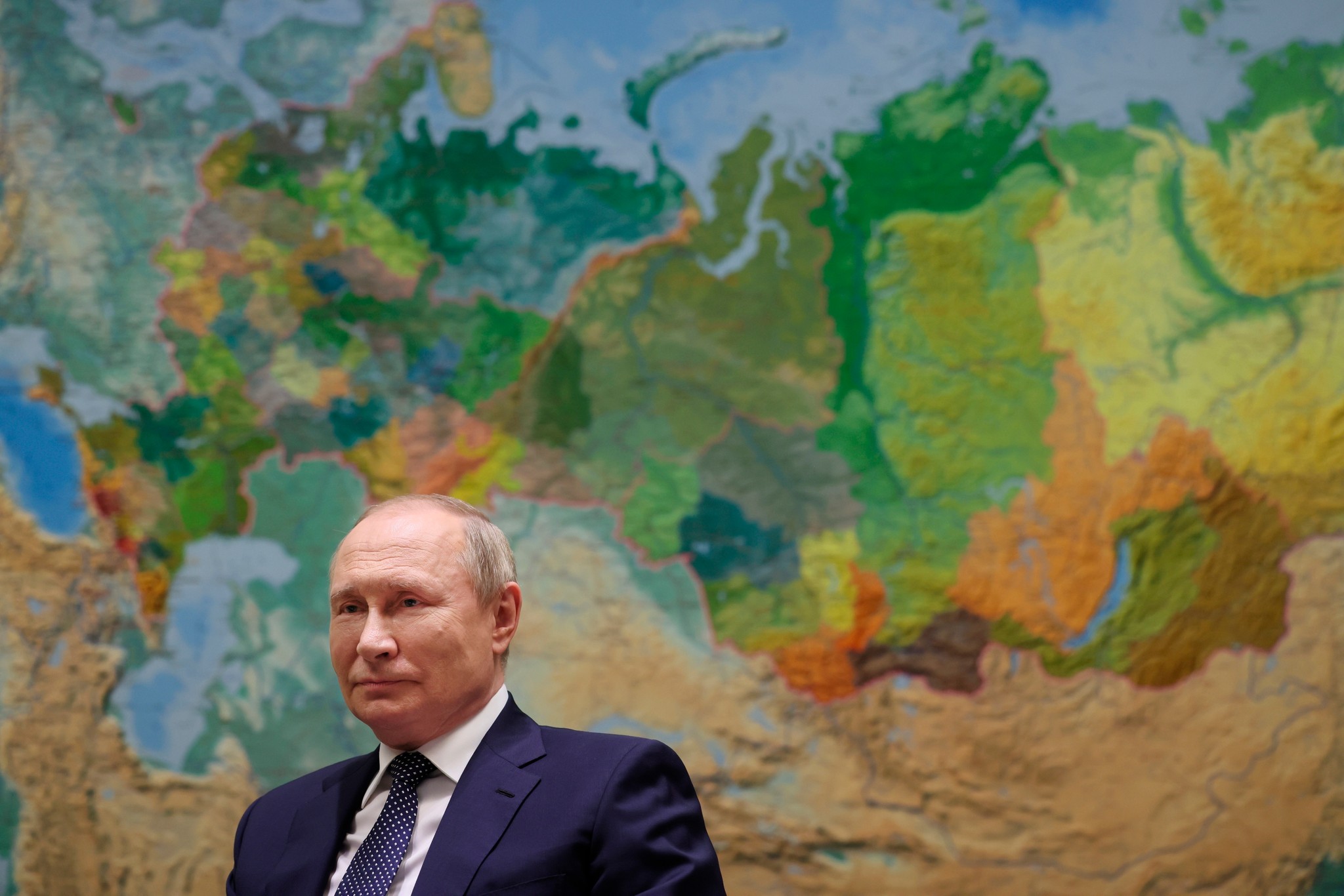 Antiwar officer from Putin’s elite security team defects | The Asahi ...