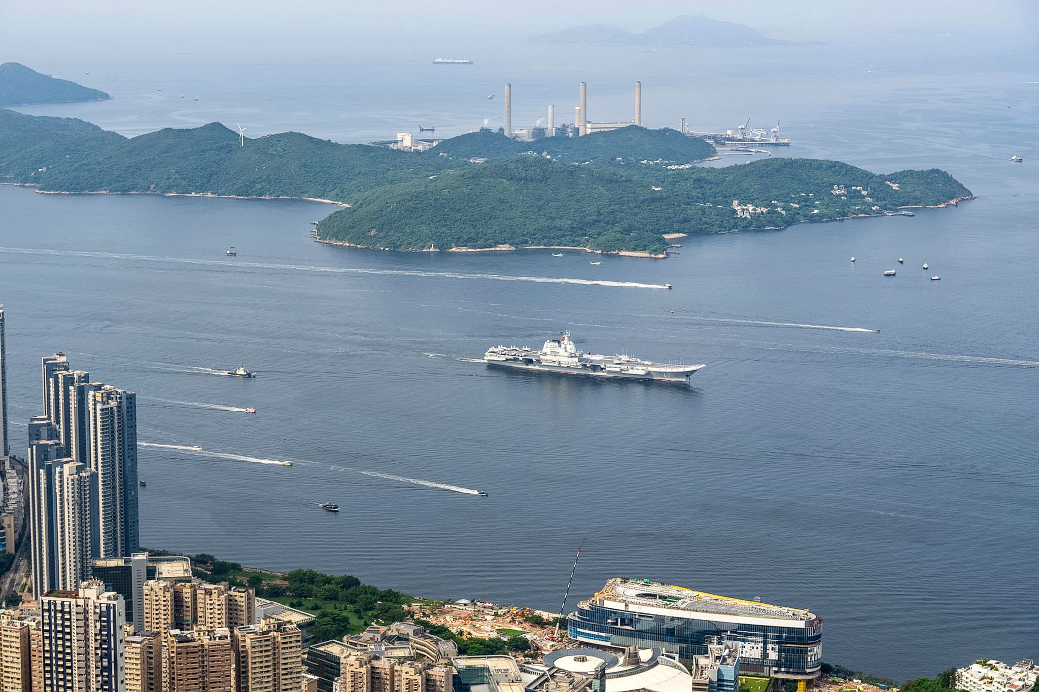 Chinese aircraft carrier sails into Hong Kong to boost patriotism | The ...