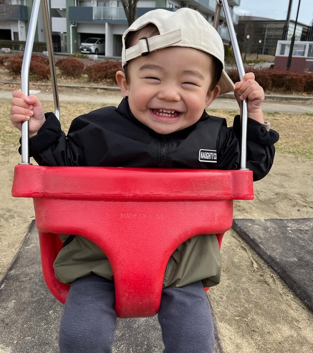 動物のものまねが大好きな1歳息子に「リスは？」→困ったあげくの回答に爆笑「子どもの世界観が最高」｜まいどなニュース