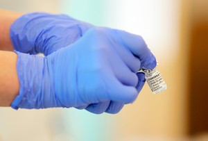 Yahoo Japan, Line integrate businesses to be major ‘3rd force’ | The Asahi Shimbun: Breaking ...