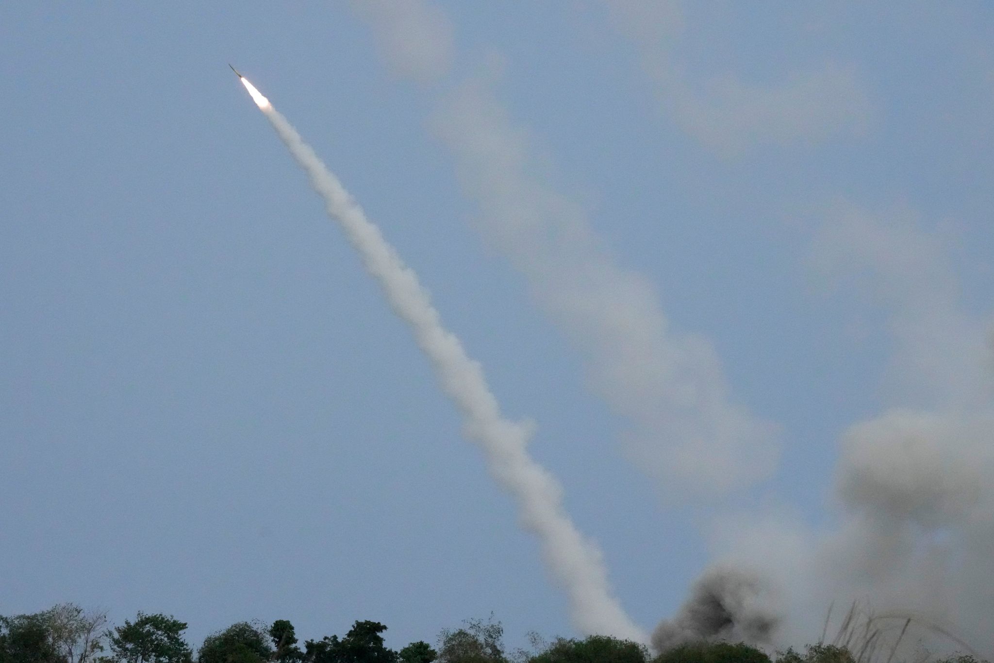 U.S. plans to deploy more missile launchers to the Philippines despite ...