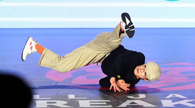 Breaking champs Shigekix and Ayumi defend national titles | The Asahi ...