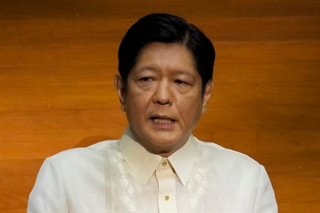 Marcos trip to watch Singapore F1 races sparks criticism | The Asahi ...