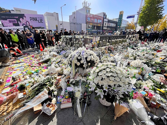 Families of Japanese killed in crowd crush mourn in Seoul | The Asahi ...