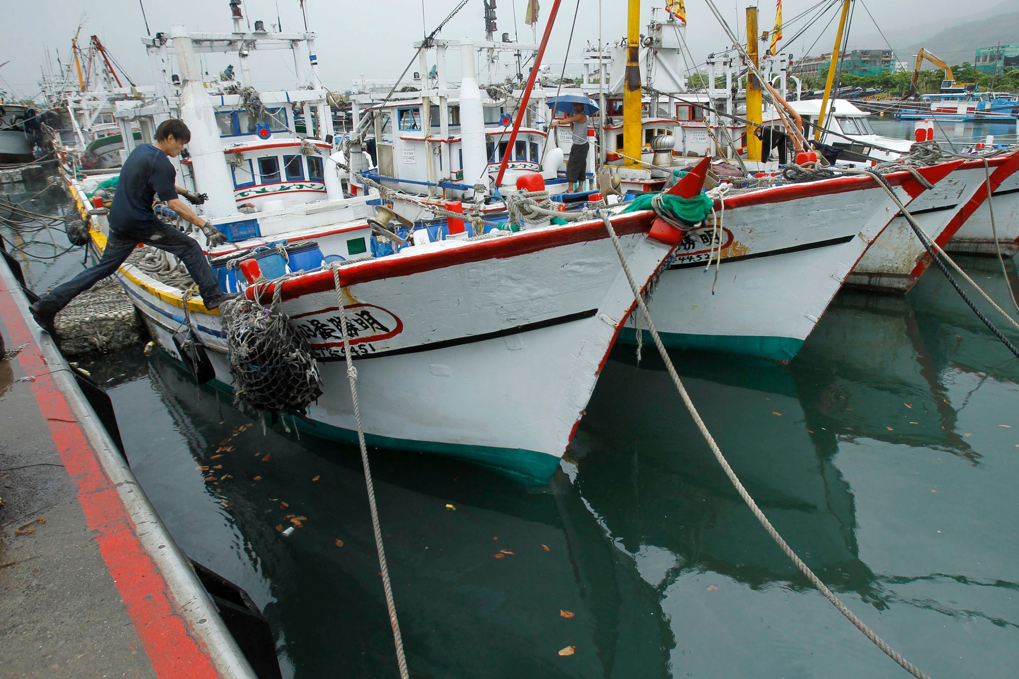 Taiwan says China’s coast guard has detained a Taiwanese fishing vessel ...