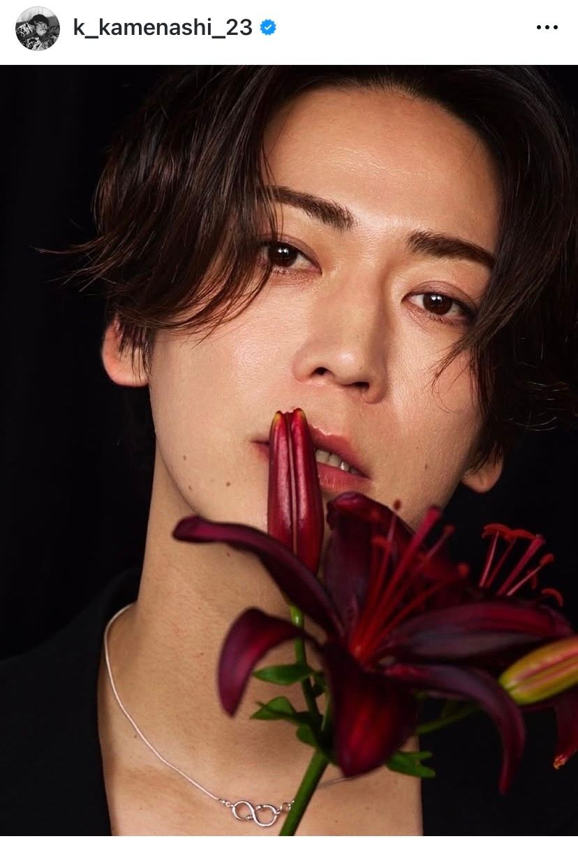 「アンニュイで色っぽい」「お熱とか無い？」亀梨和也の熱っぽい素顔「ポヤポヤしててかわいい」｜まいどなニュース