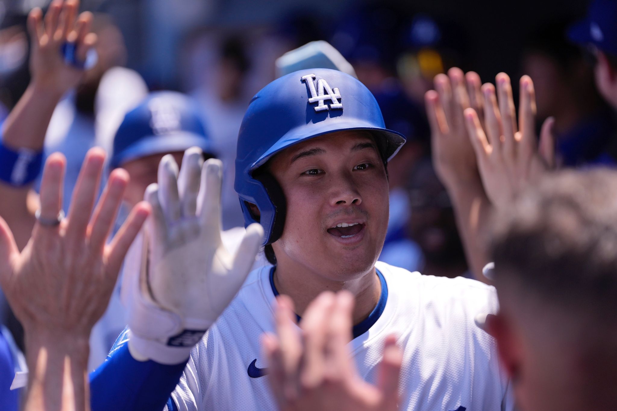 MLB/ Ohtani gets 1,000th career hit with go-ahead homer, strikes out 8 ...