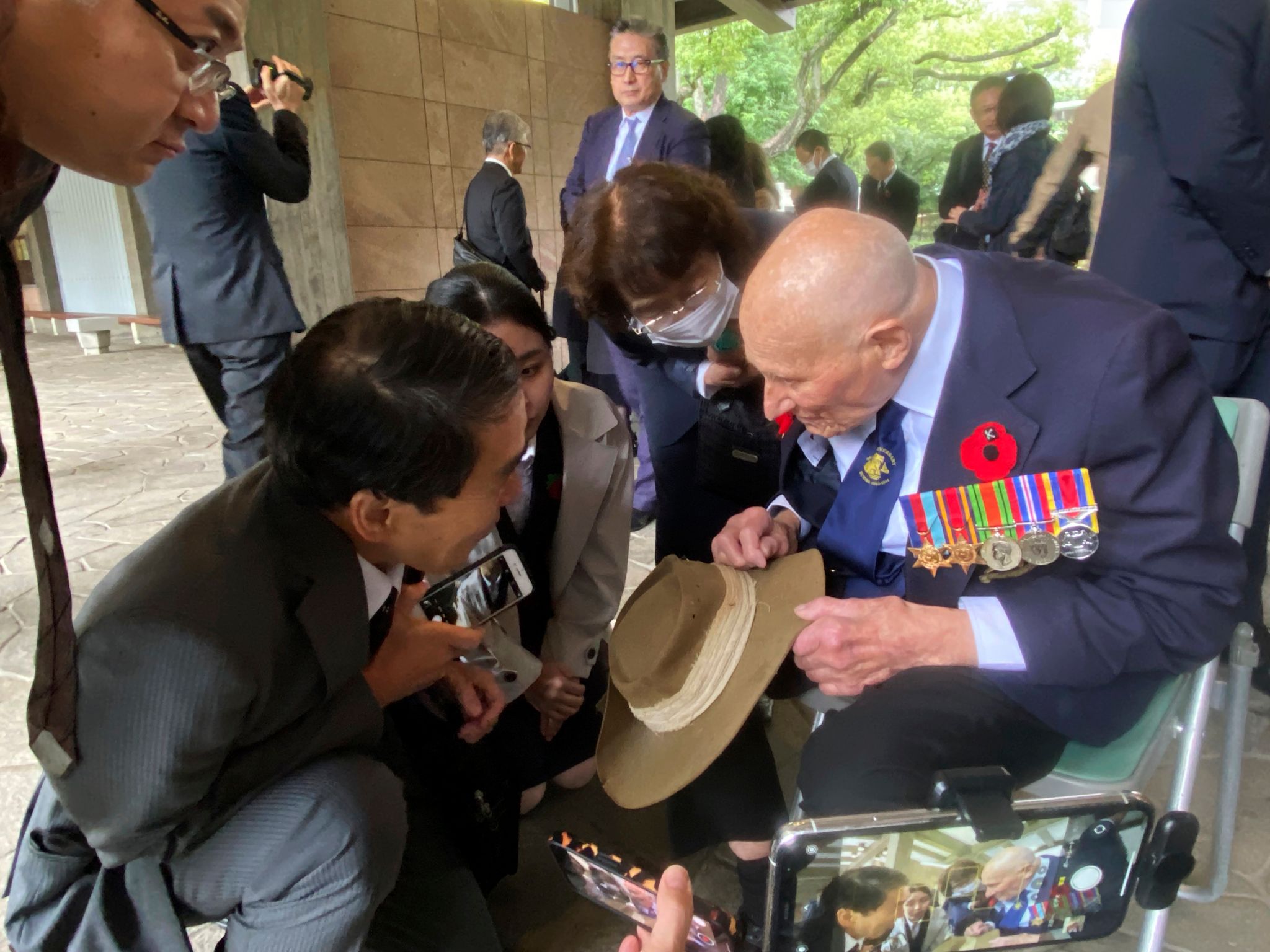 UK veteran who fought against Japan in World War II visits Tokyo's ...