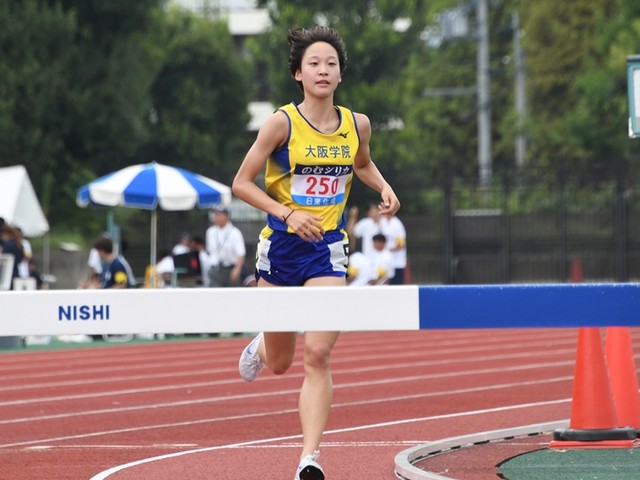 陸上・駅伝 - 大阪学院大・山下彩菜が女子3000mSCで大会記録更新V、勢いを駅伝シーズンに | 4years. #学生スポーツ