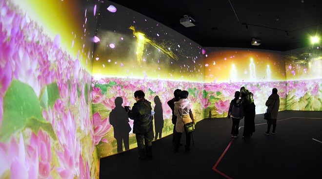 Buddhist sect offers immersive CGI imagery of the Pure Land | The Asahi ...