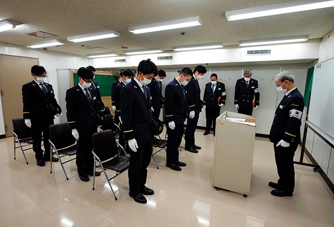 Ceremony held for victims of 1995 sarin gas attack in Tokyo | The Asahi ...