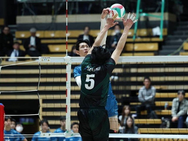 バレー - 【写真】男子は早稲田が2年ぶり11度目の優勝！国士舘は躍進の準V インカレバレー | 4years. #学生スポーツ