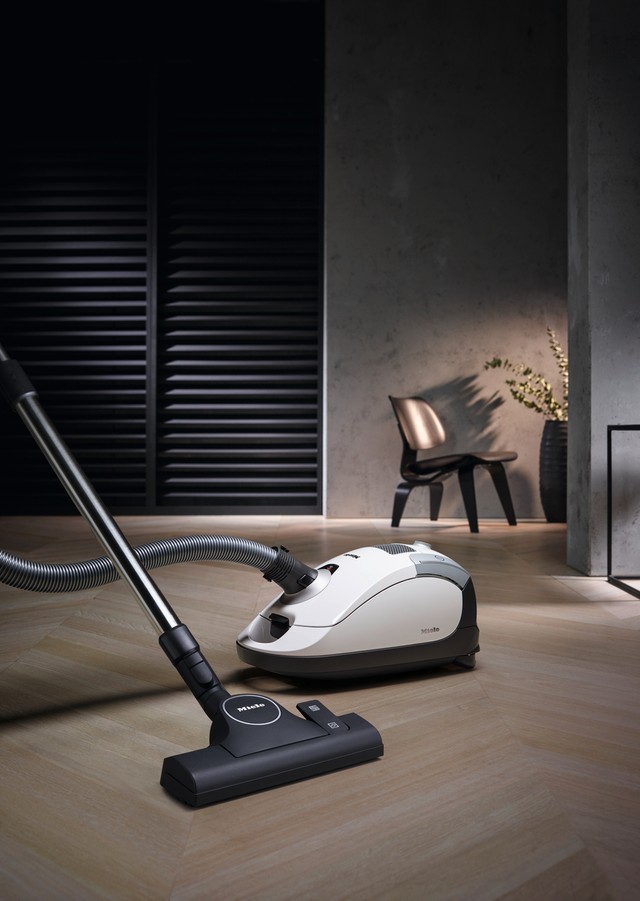 ドイツの高級家電ブランドのオープンイベントが神戸で開催、機器を用いた試食会なども実施｜まいどなニュース