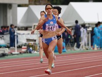 陸上・駅伝 - 日体大・フロレスアリエが400mと200mの二冠 急激に高まる注目度を力に変える | 4years. #学生スポーツ