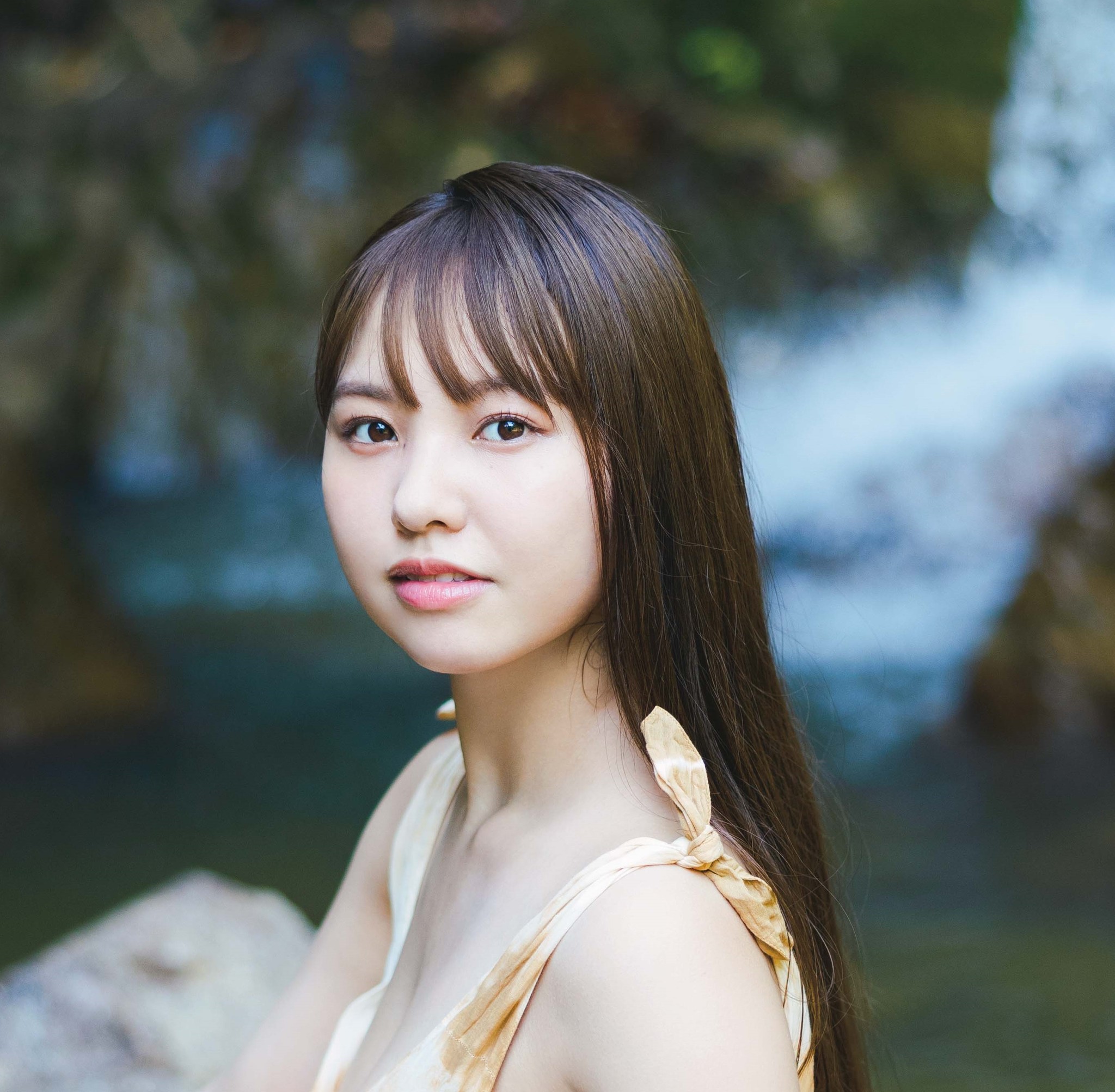 NMB48のグラビア女王、本郷柚巴 セカンド写真集で大胆カット初解禁｜よろず〜ニュース