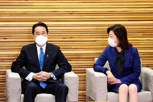 VOX POPULI: Why is yawning so contagious among humans? | The Asahi ...